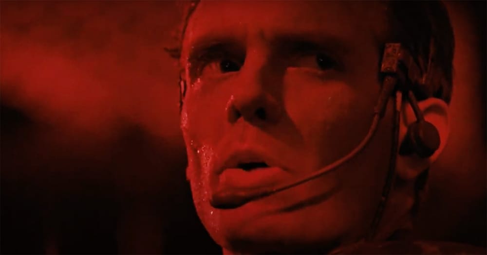 Hicks Stands Ready for Battle in "Aliens"