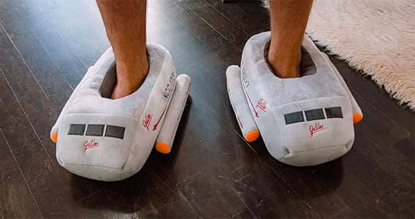 21 Amazon Gift Ideas for Your Favorite Star Trek Fan